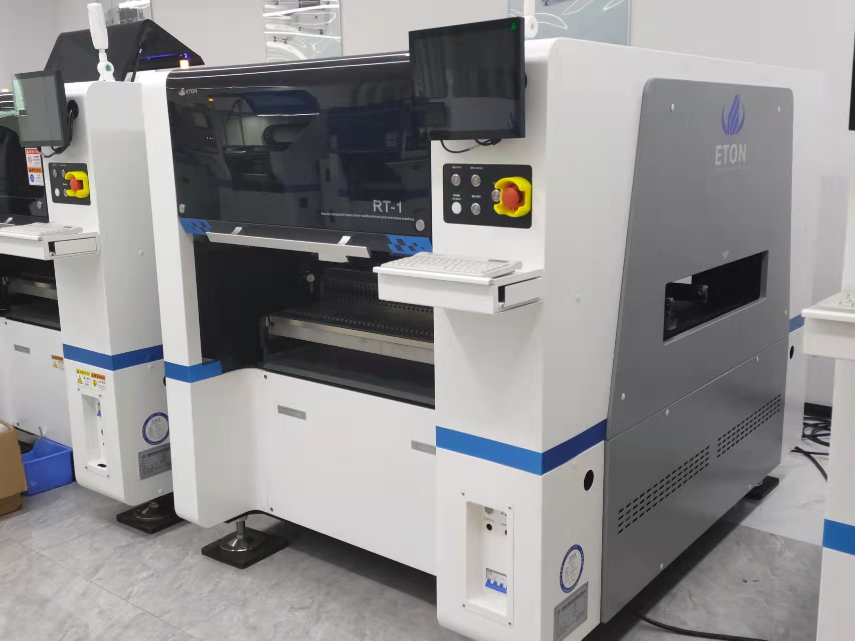 Double module LED smt mounter