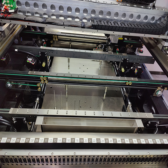 Pneumatic PCB clamping smt machine